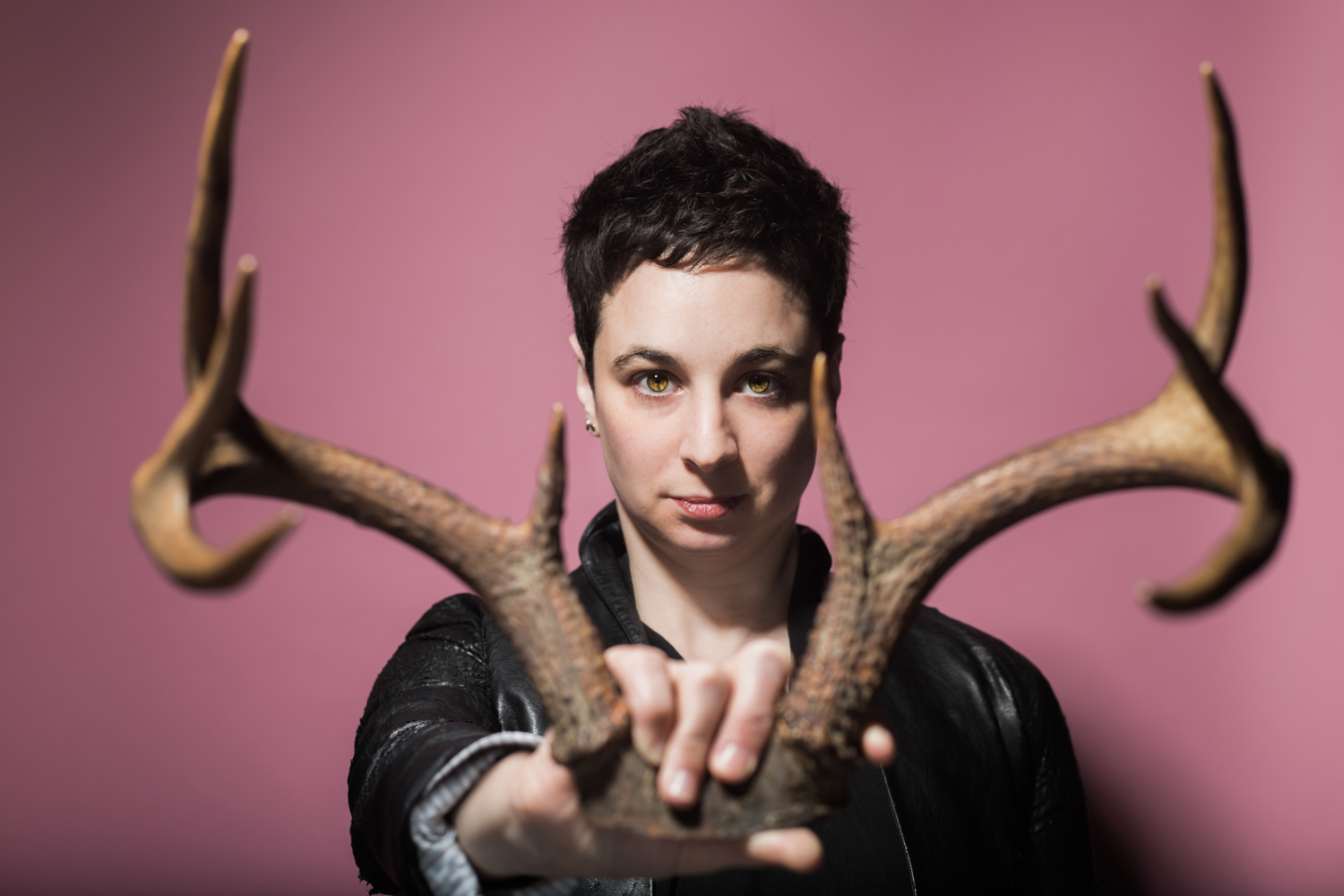 Lara Ehrlich – Writer, Mother, Monster